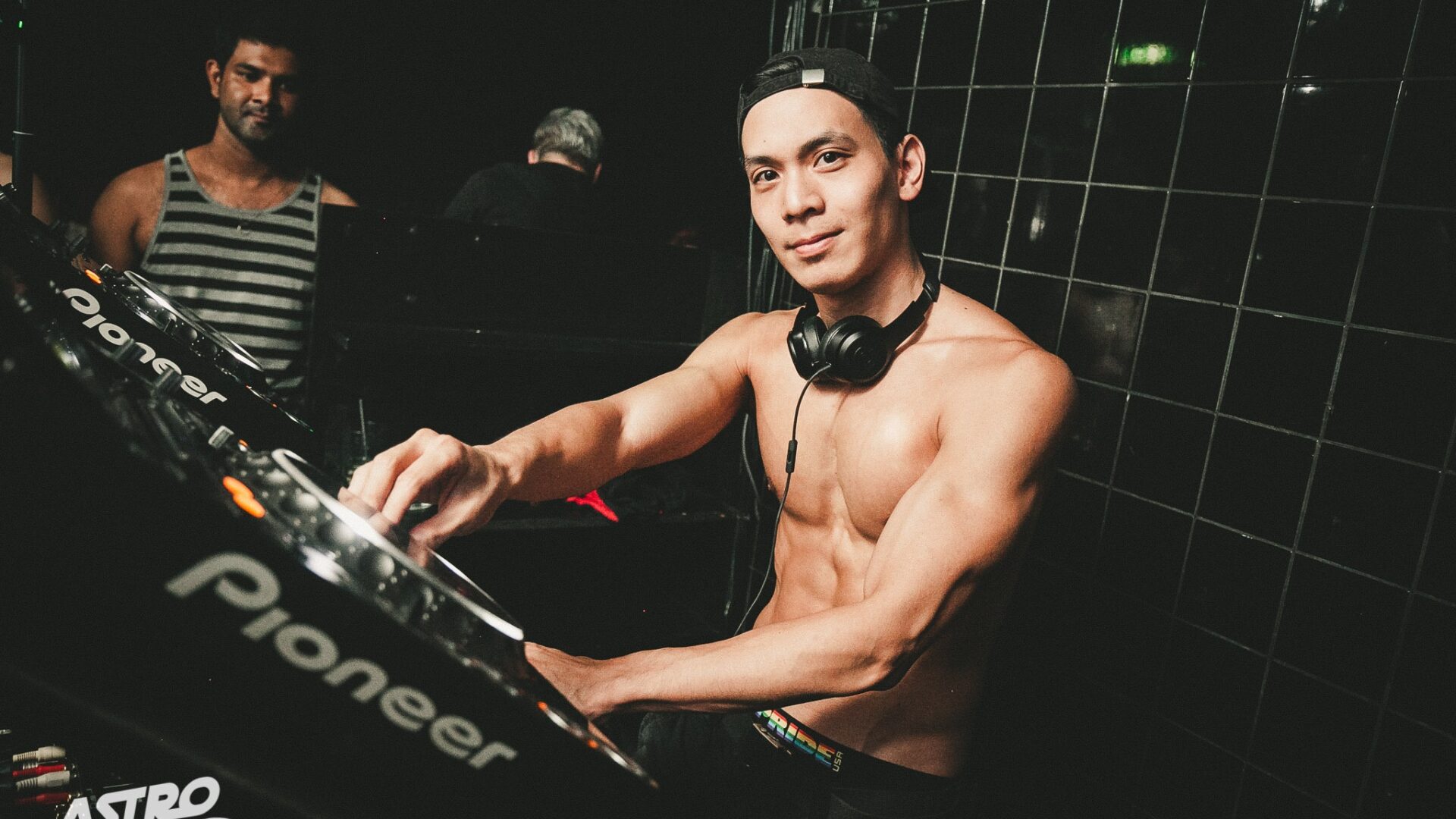 Astronaughty Vienna - Gay Dance Club | Pride Ticket