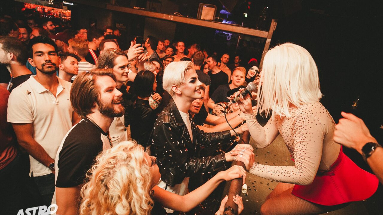 Astronaughty Vienna - Gay Dance Club | Pride Ticket